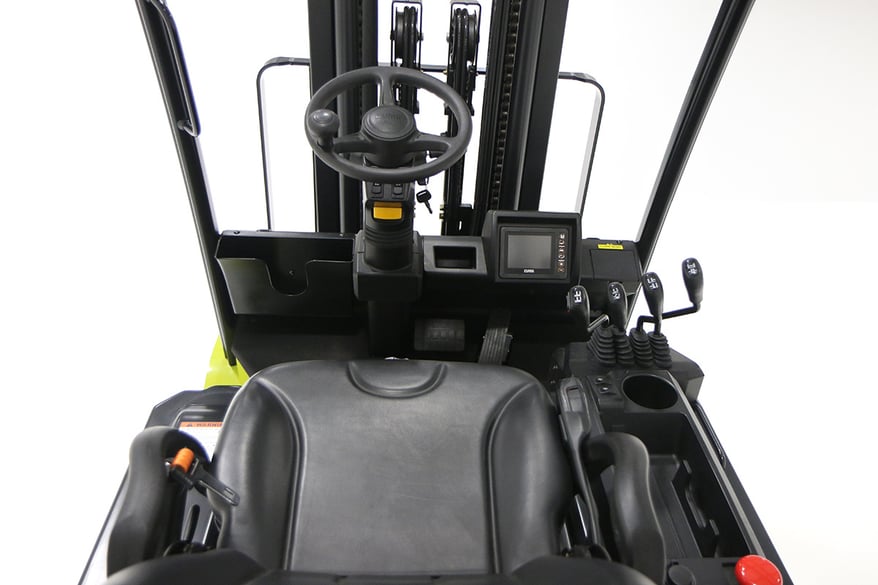 Product Review: Clark SE25 S-Series Electric Forklift