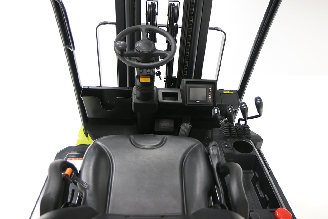 Product Review: Clark SE25 S-Series Electric Forklift